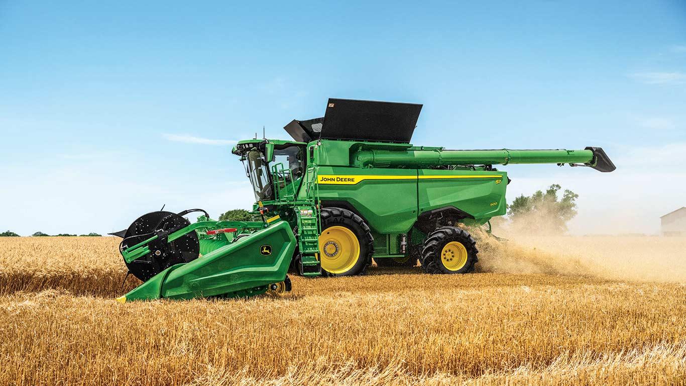 John Deere S660 Combine Harvester Specs