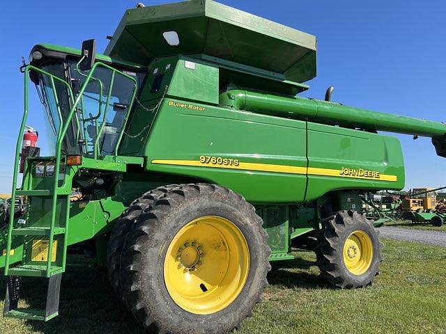 John Deere 9560 STS Combine Harvester Specs