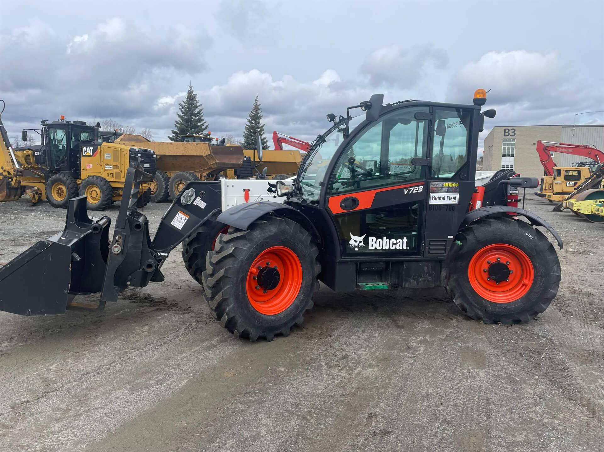 Bobcat V723 Telehandler: Specs, Dimensions, Manuals