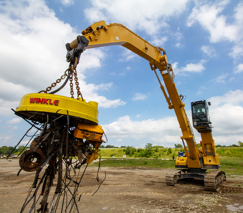 Kobelco SK260DLC-11 Scrap Loader Excavators | AllMachines