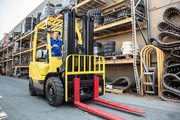 Hyster H70UT Forklift: Specs, Dimensions, Manuals