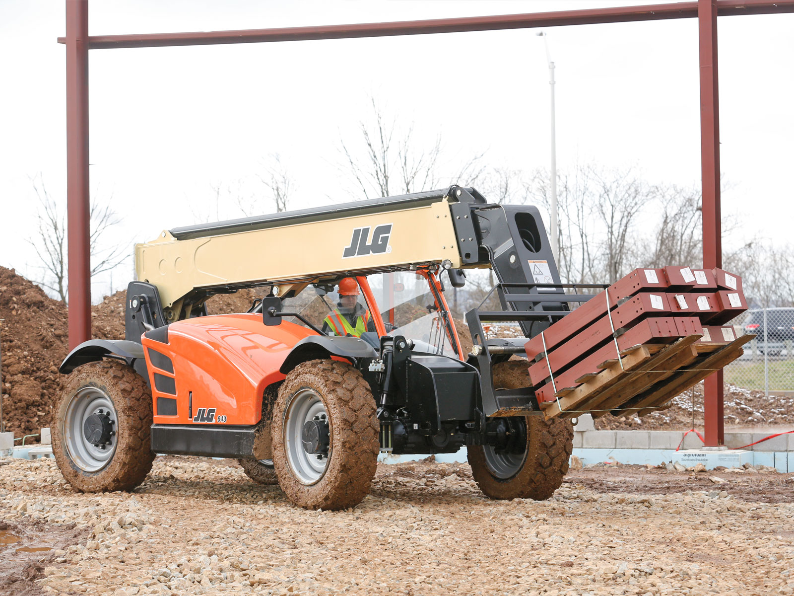 JLG 943 Telehandler: Specs, Dimensions, Manuals