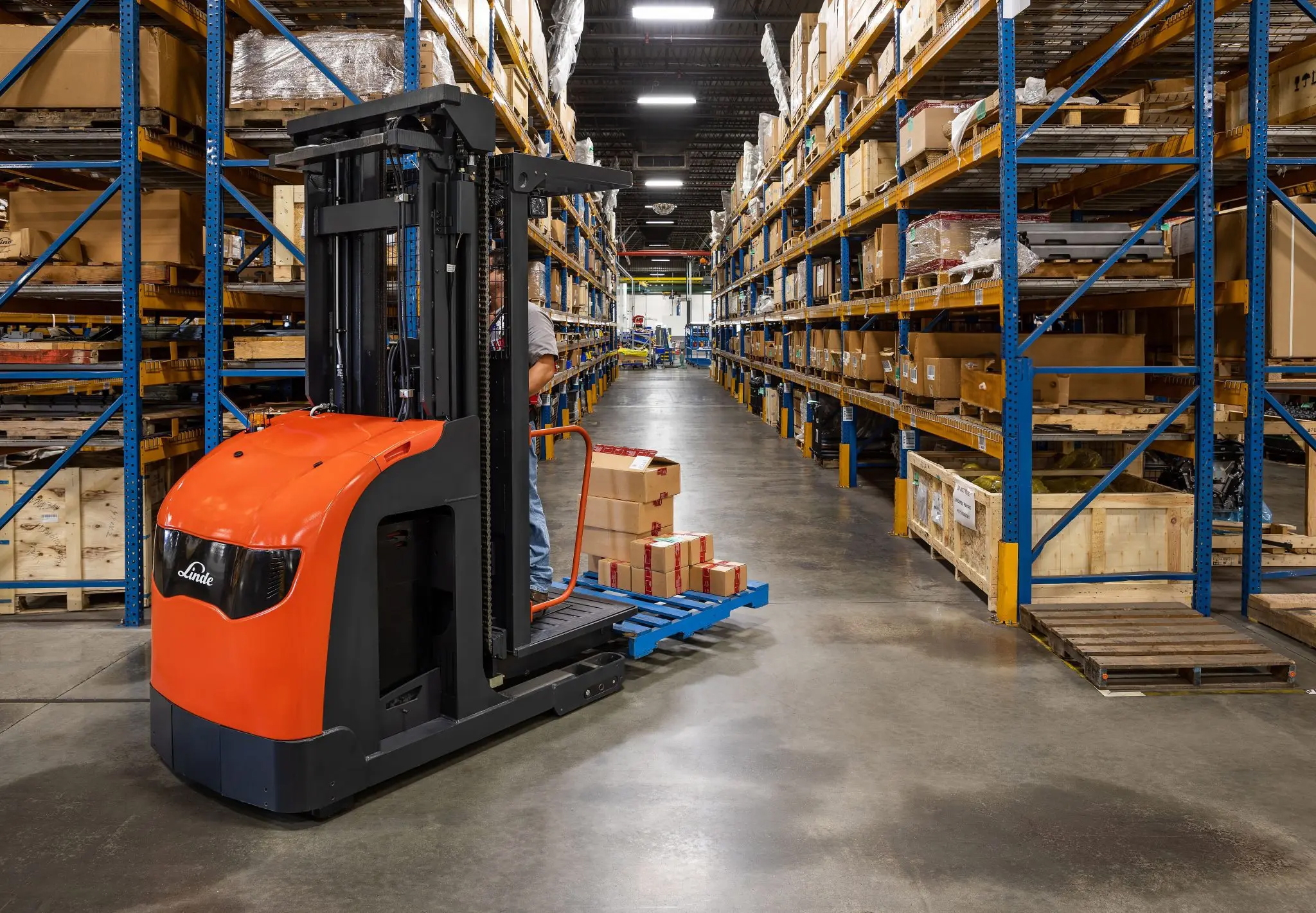 Linde V15 (24/36V) Order Picker: Specs Manuals