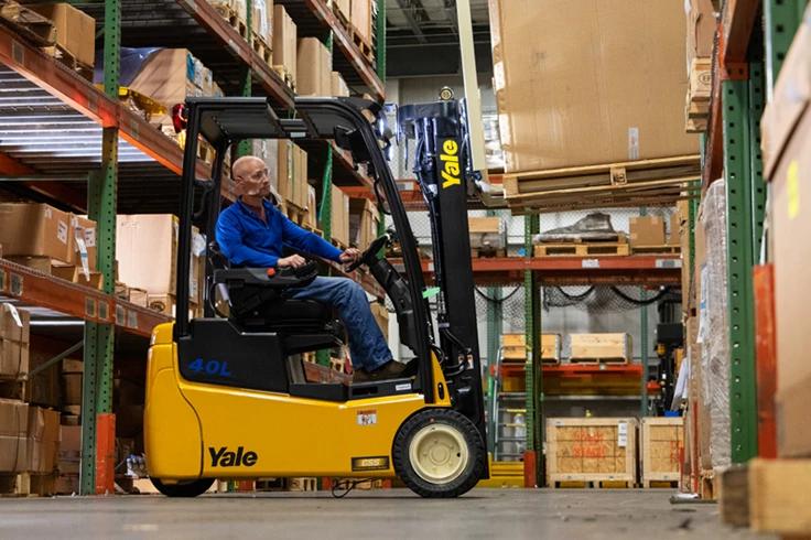 Yale ERP040VTL Forklift: Specs, Dimensions, Manuals
