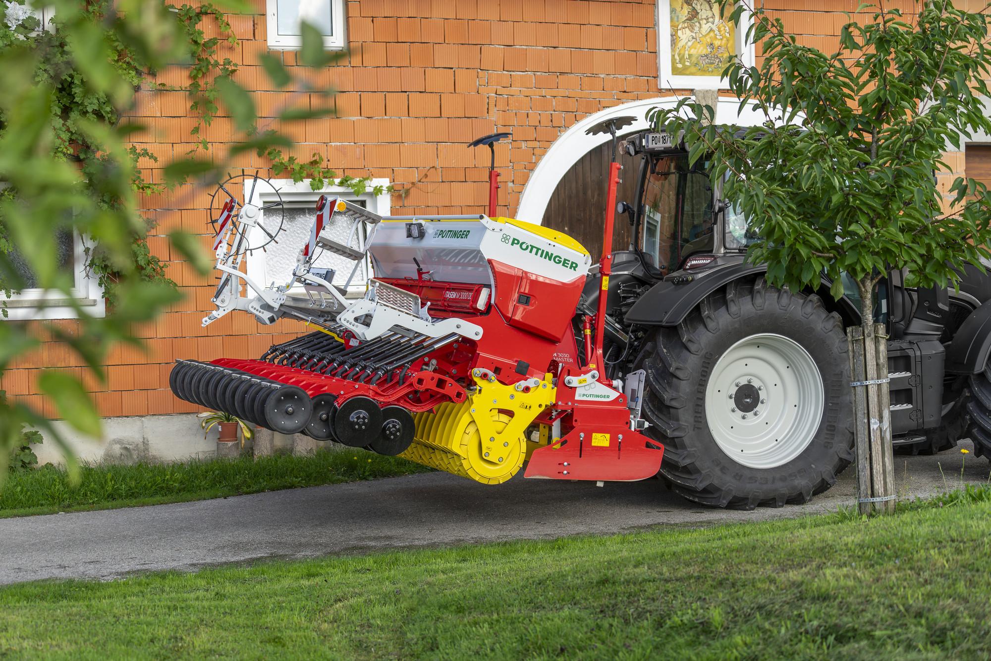 Pottinger LION 3030 MASTER Harrow | AllMachines