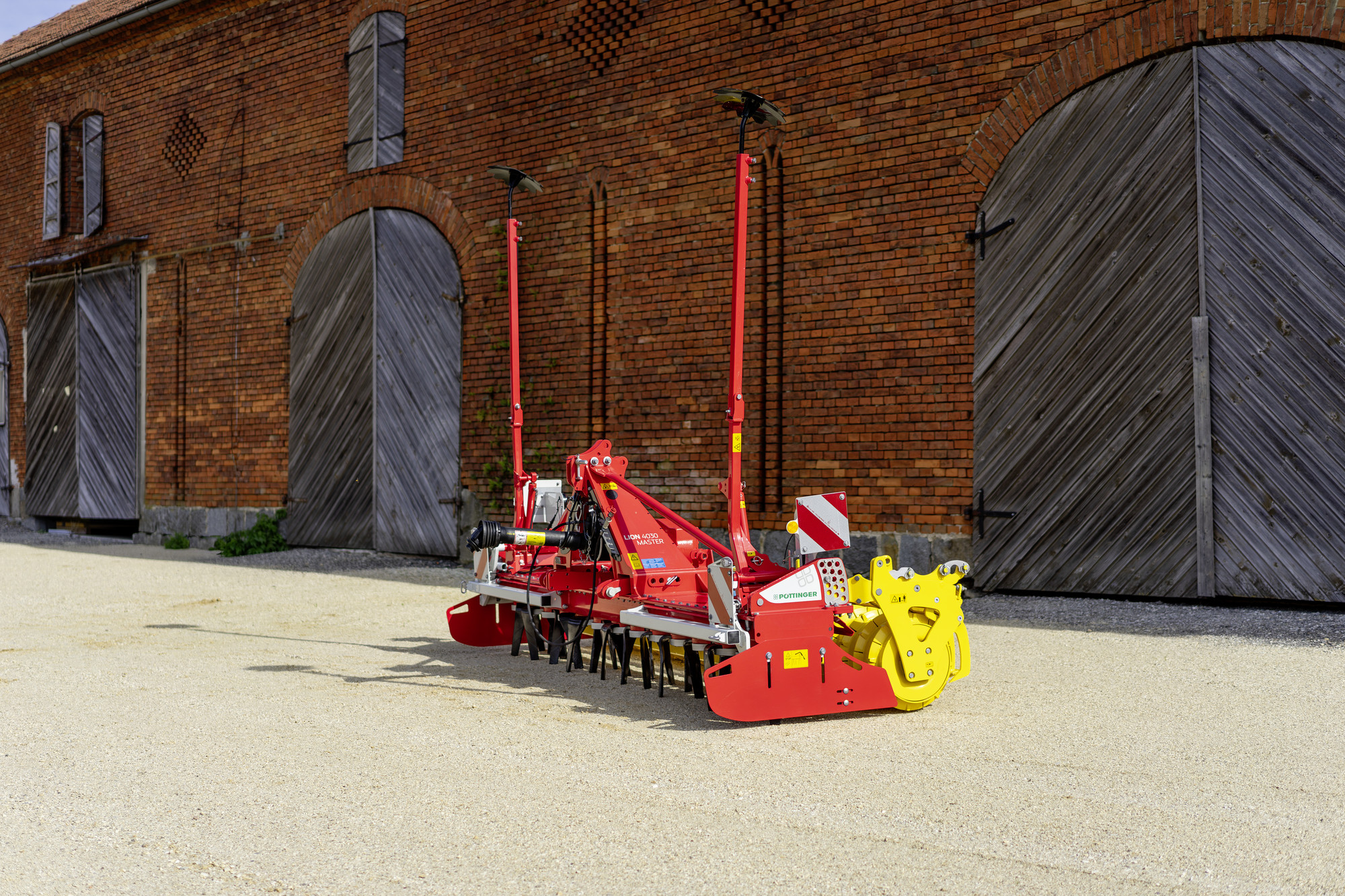 Pottinger LION 4030 MASTER Harrow | AllMachines