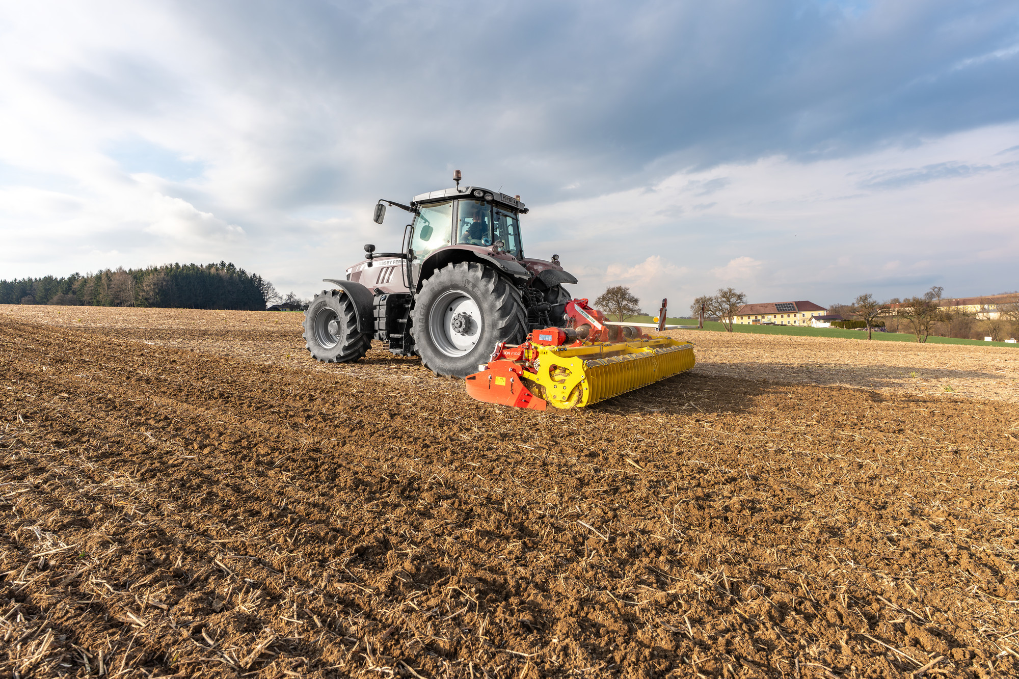 Pottinger LION V 5040 Harrow | AllMachines