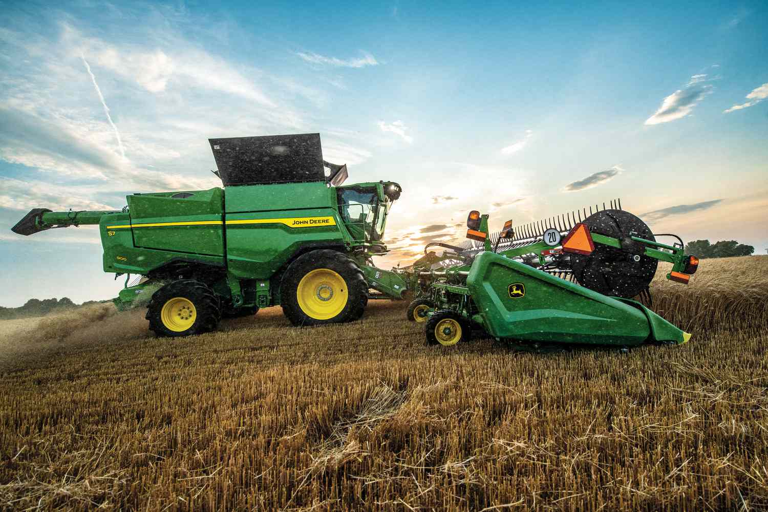 John Deere S7 900 Combine Harvester Specs and Price