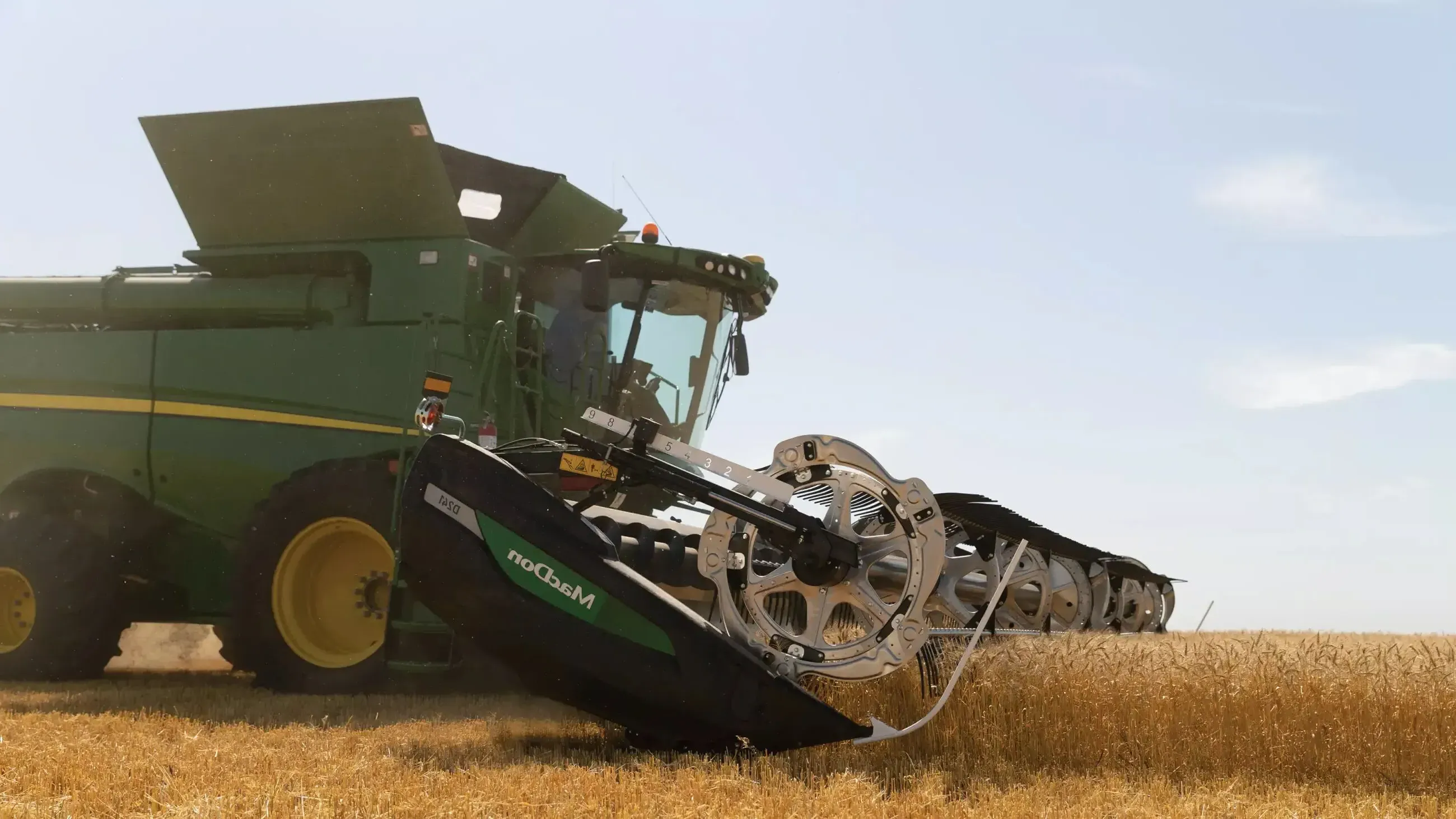 Macdon D241 Combine Header Specs and Manual | AllMachines