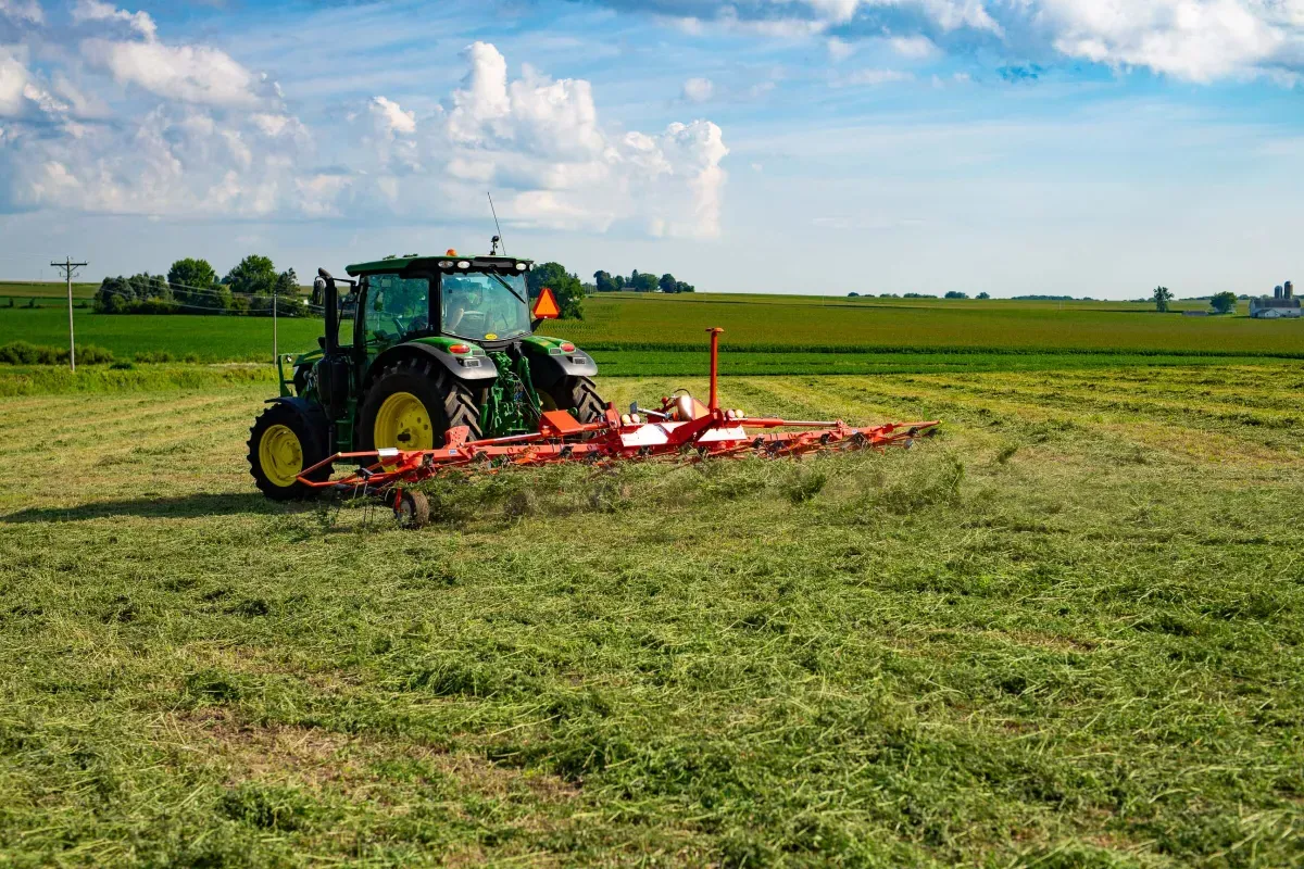 KUHN GF 8703 T Tedder Specs and Reviews | AllMachines