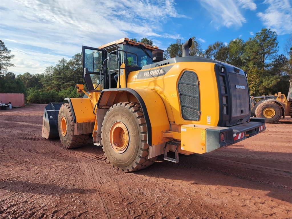 Hyundai HL980A Loader | AllMachines