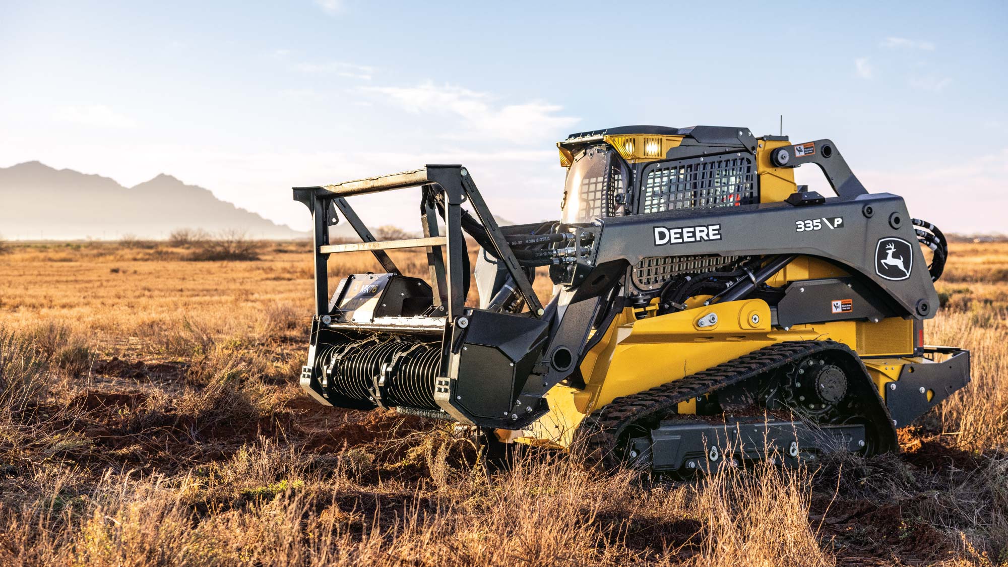 John Deere 335 P-Tier Loader | AllMachines