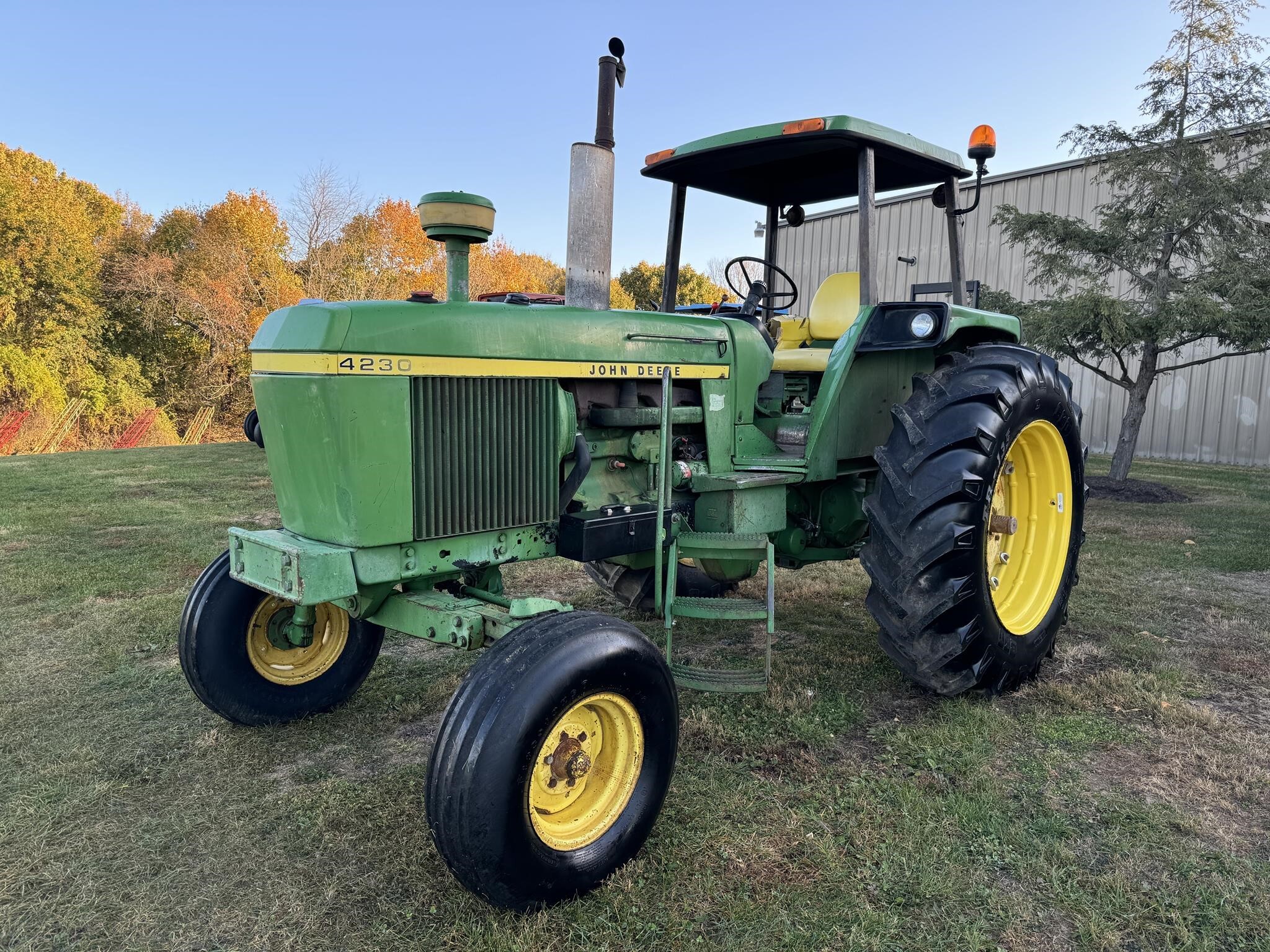 John Deere 4230 Tractor | AllMachines