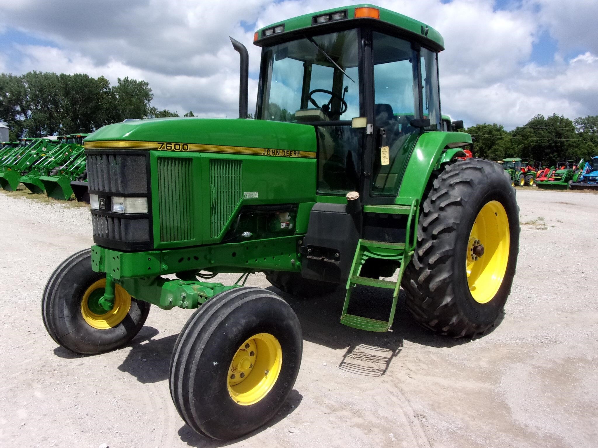 John Deere 7600: Attachments, Specs, Price | AllMachines