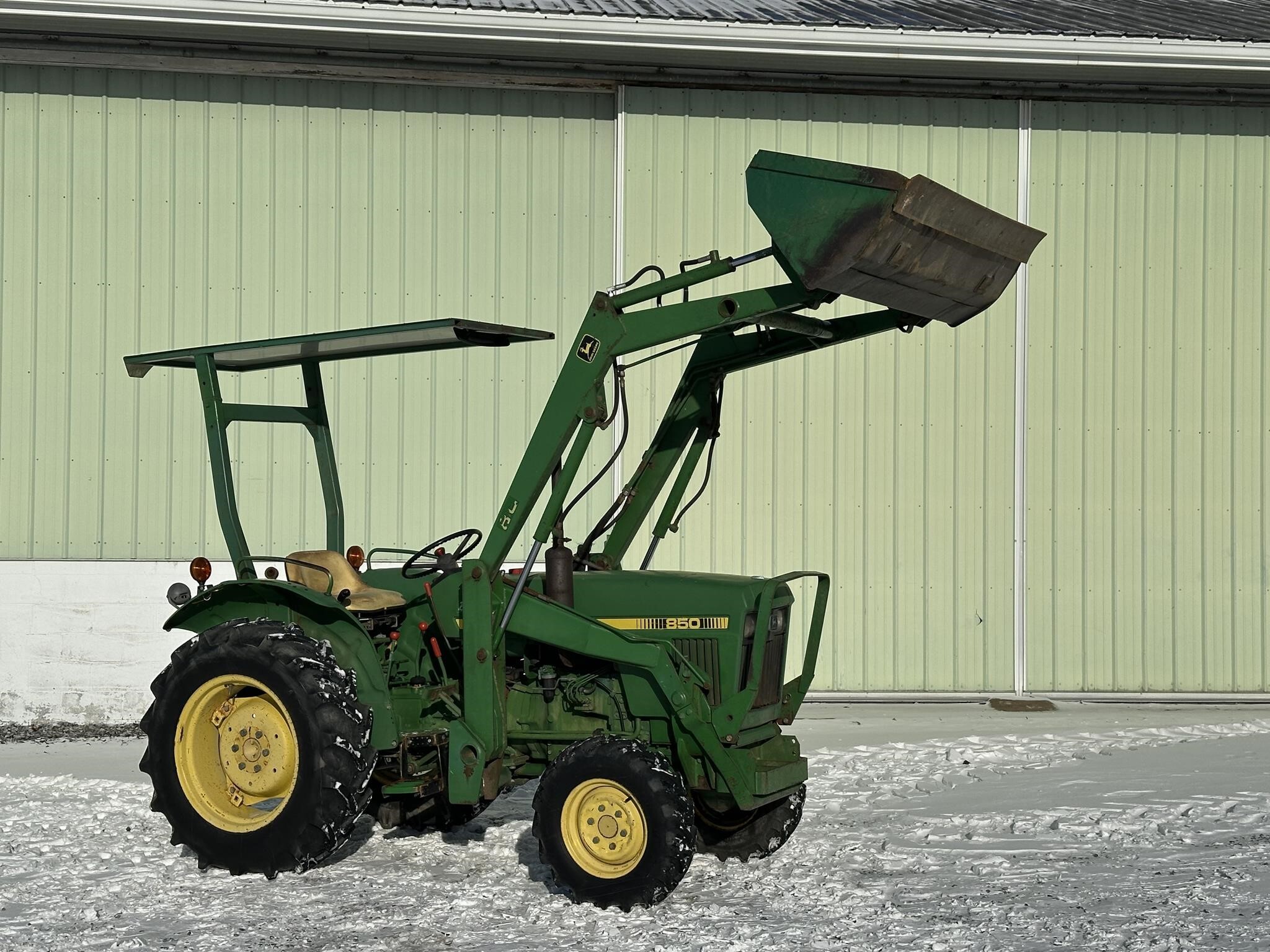 John Deere 850: Attachments, Specs, Price | AllMachines