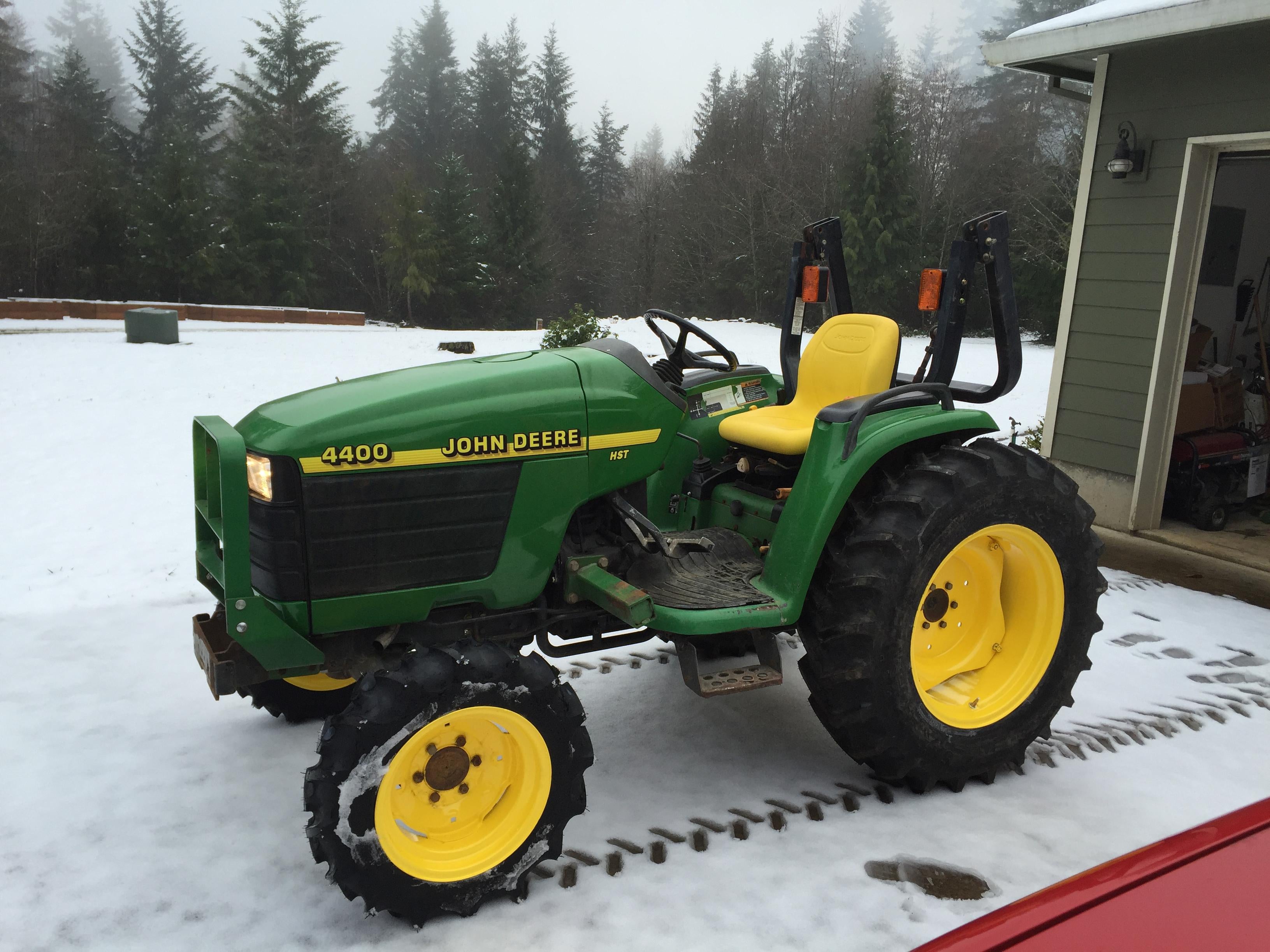 John Deere 4400 Tractor | AllMachines