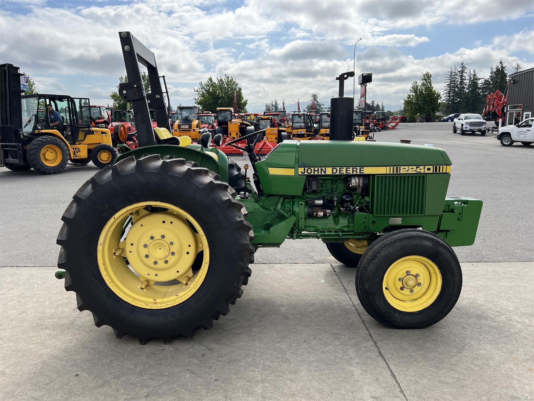John Deere 2240: Attachments, Specs, Price | AllMachines