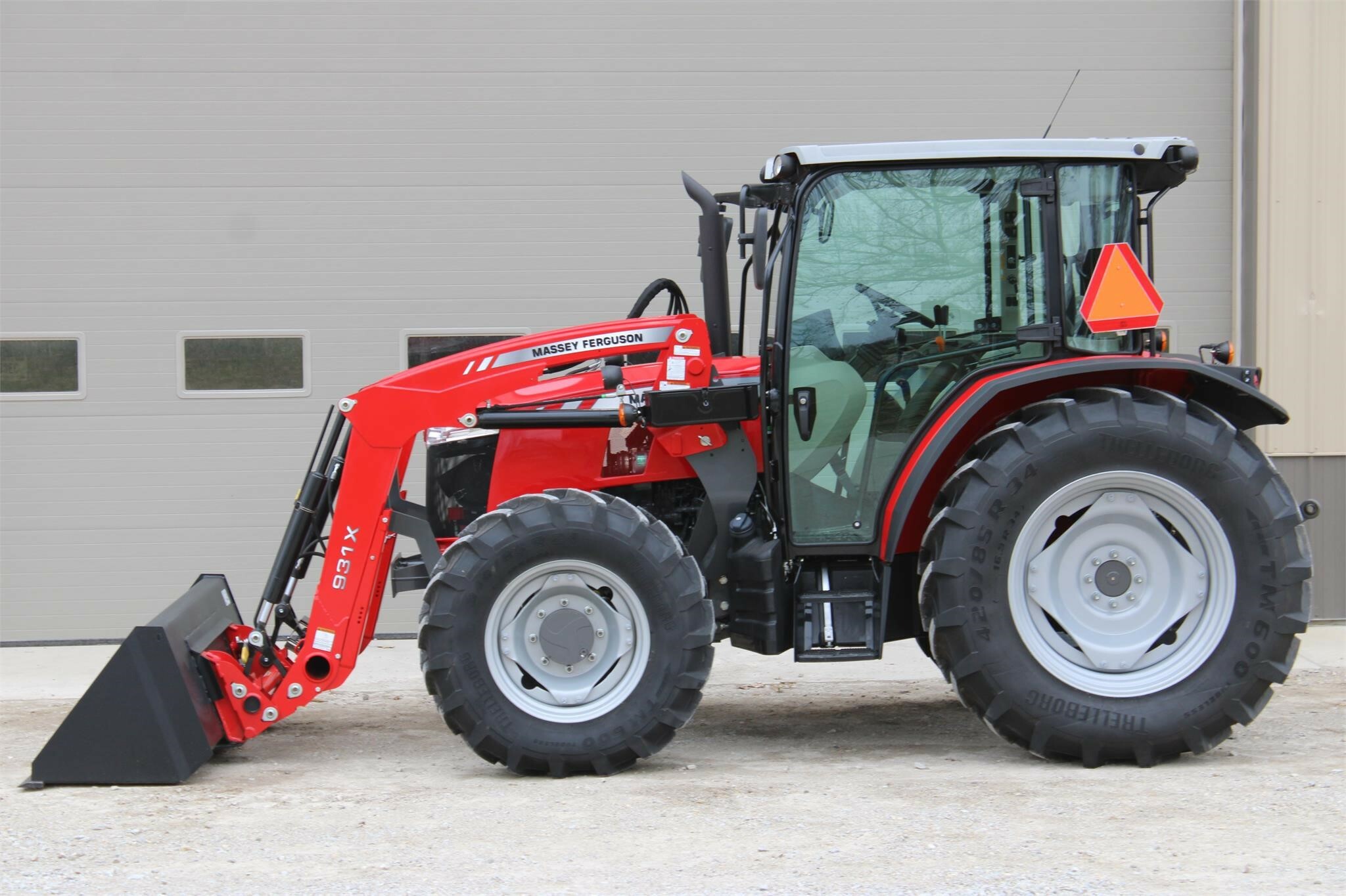 Massey Ferguson 4710: Attachments, Specs, Price