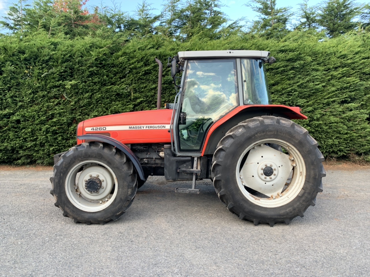 Massey Ferguson 4260: Attachments, Specs, Price
