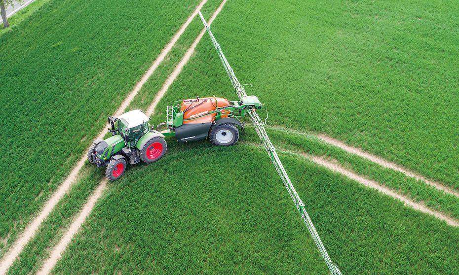 Amazone UX 11201 Super Sprayer | AllMachines