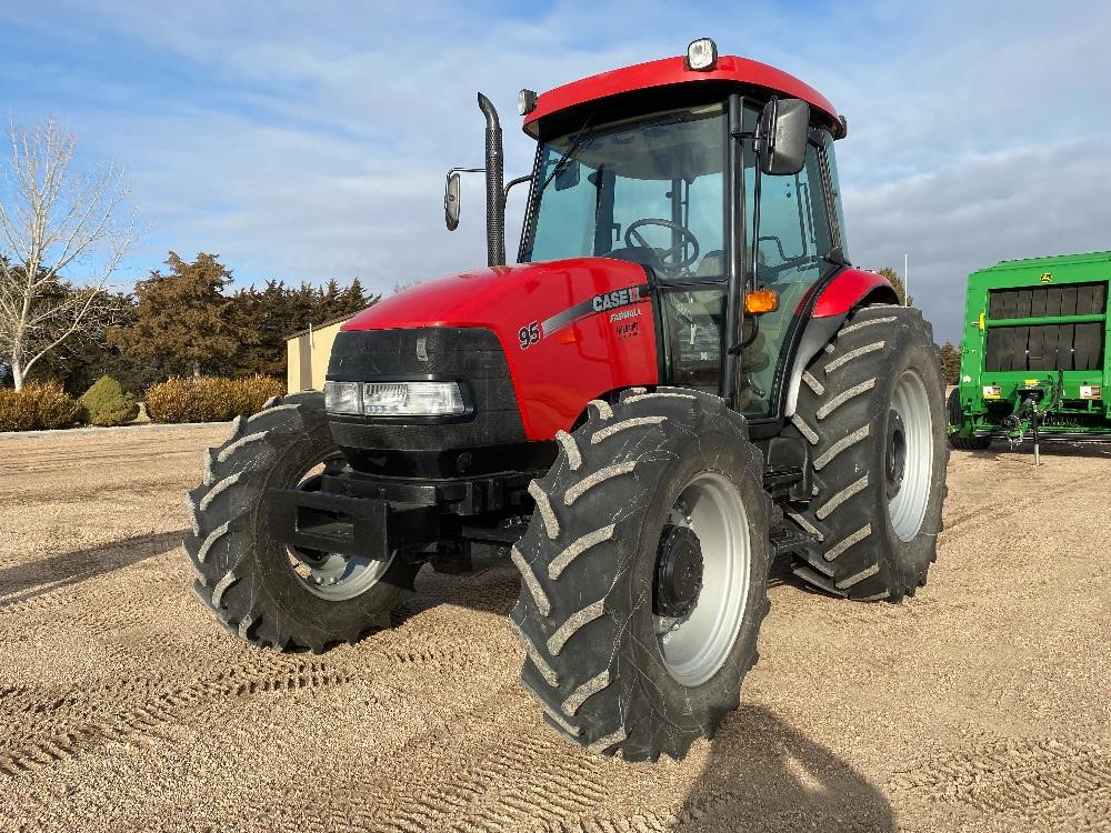 Case IH Farmall 95 Tractor | AllMachines