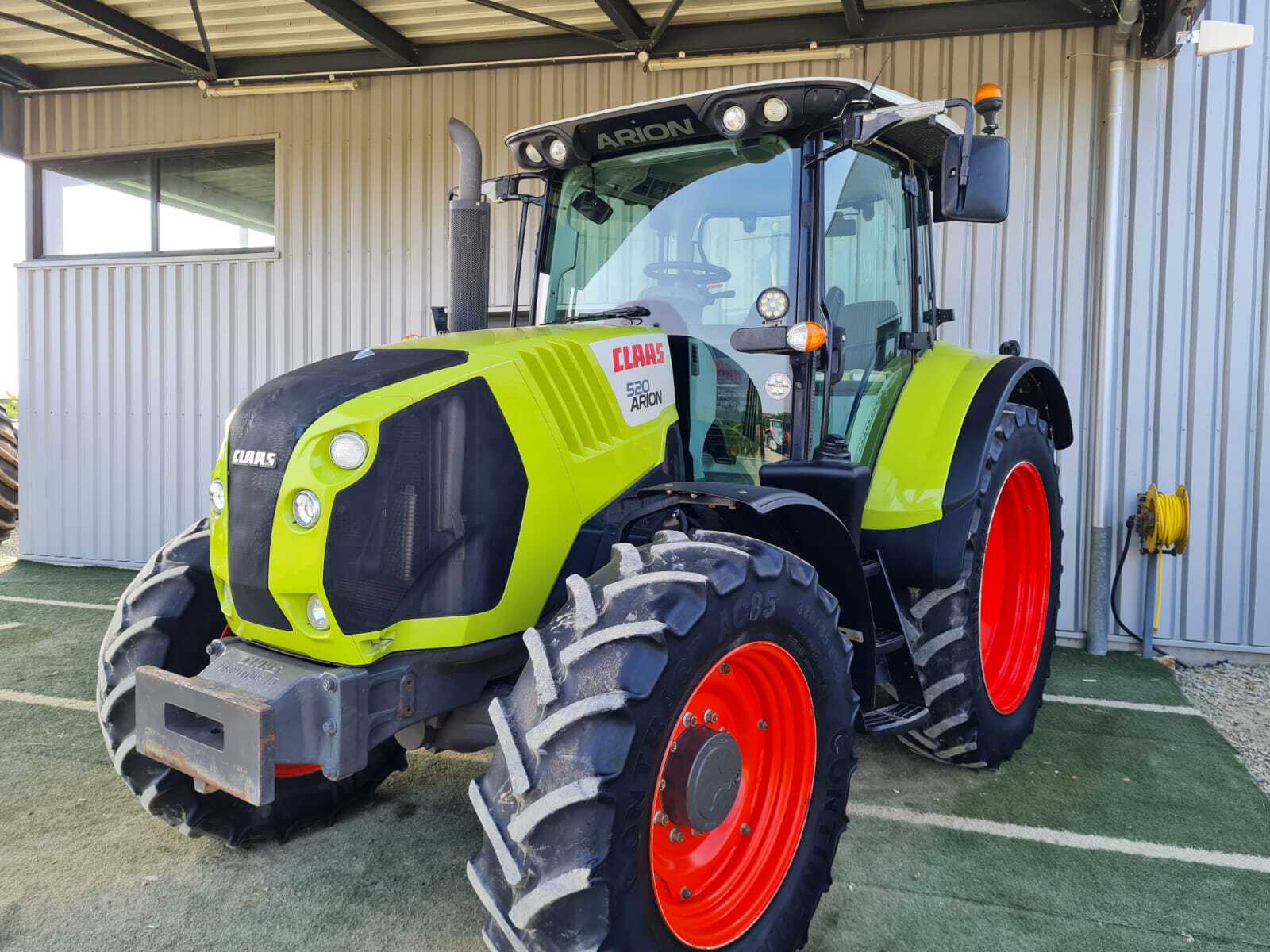 Claas Arion 520: Attachments, Specs, Price | AllMachines