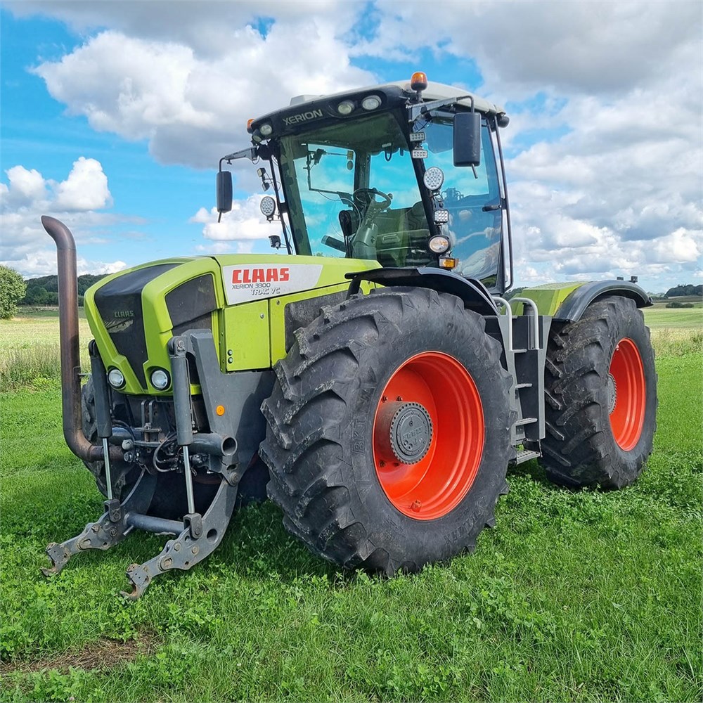 Claas Xerion 3300 Tractor | AllMachines