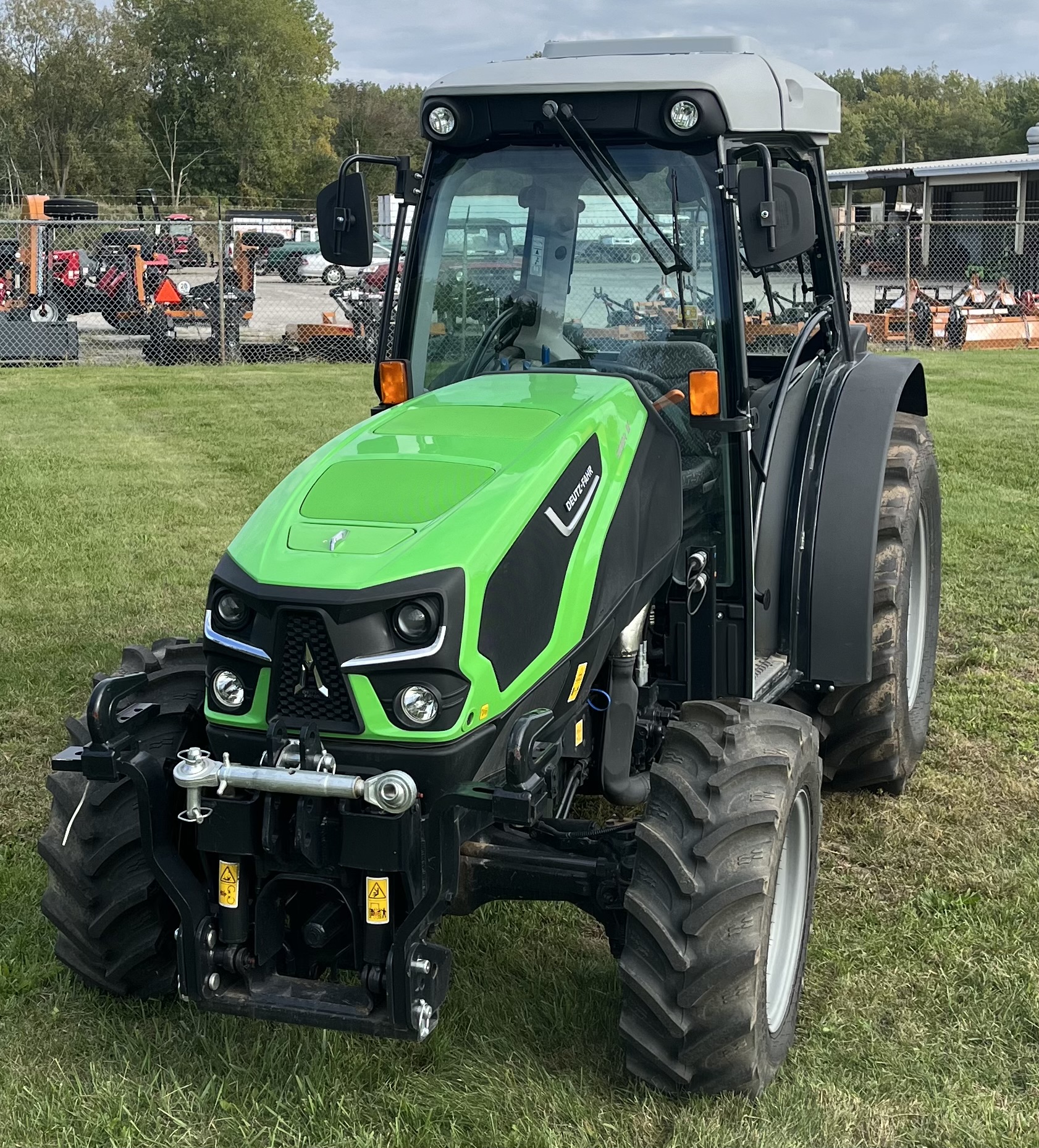 Deutz Fahr 5080.4 DF Cab - Front Hitch & PTO | AllMachines