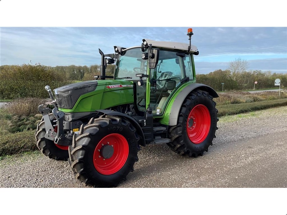 Fendt 209 Vario Tractor | AllMachines
