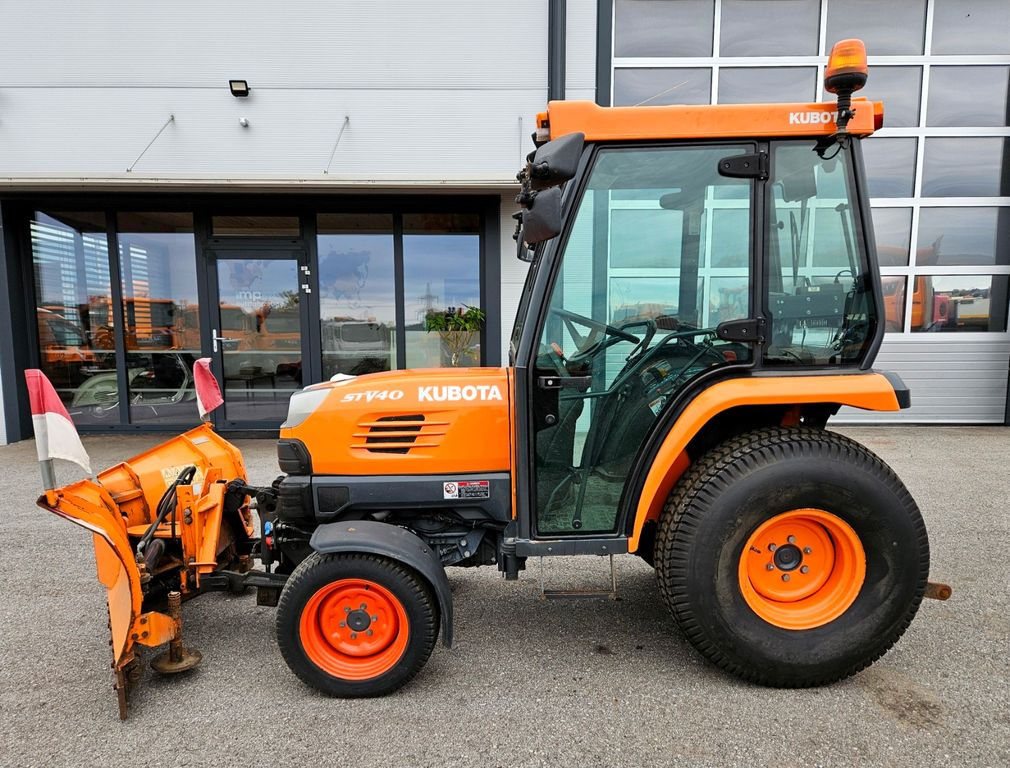 Kubota STV40: Attachments, Specs, Price | AllMachines