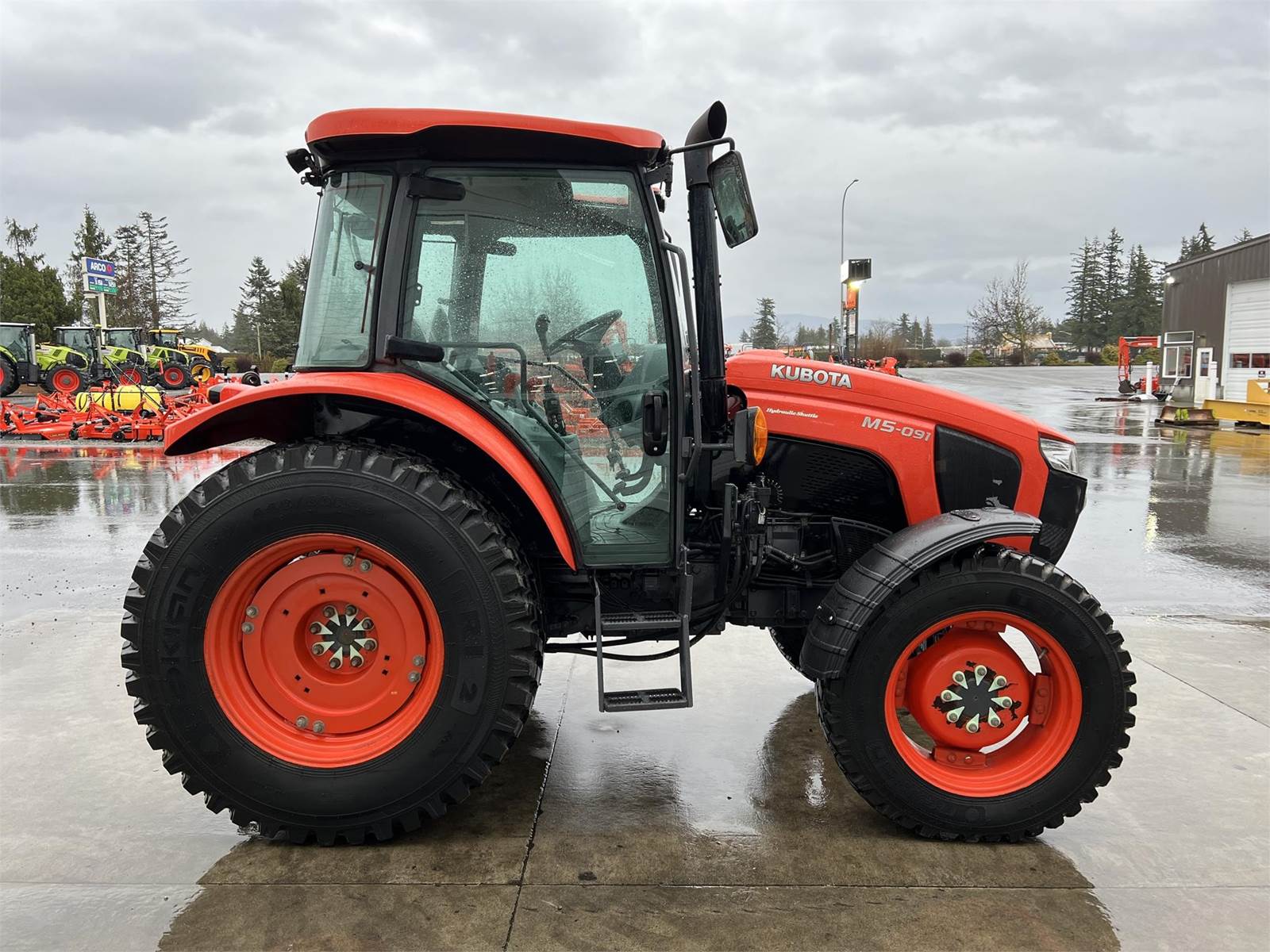 Kubota M5-091: Attachments, Specs, Price | AllMachines