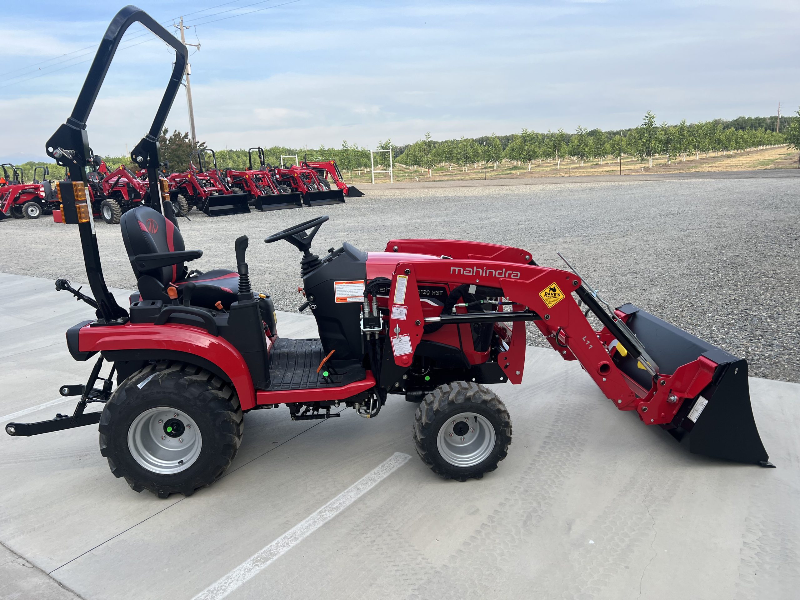 Mahindra 1120 HST: Attachments, Specs, Price | AllMachines