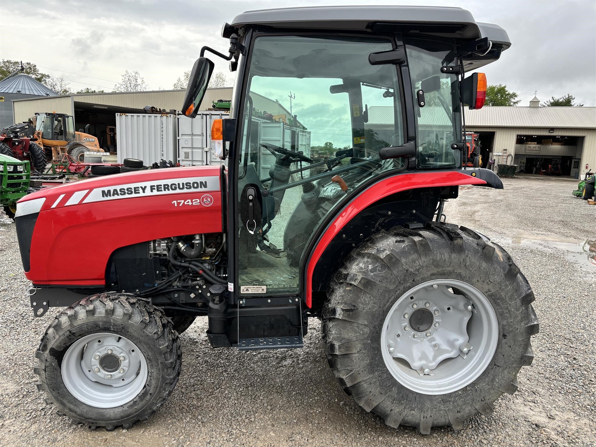 Massey Ferguson 1742: Attachments, Specs, Price