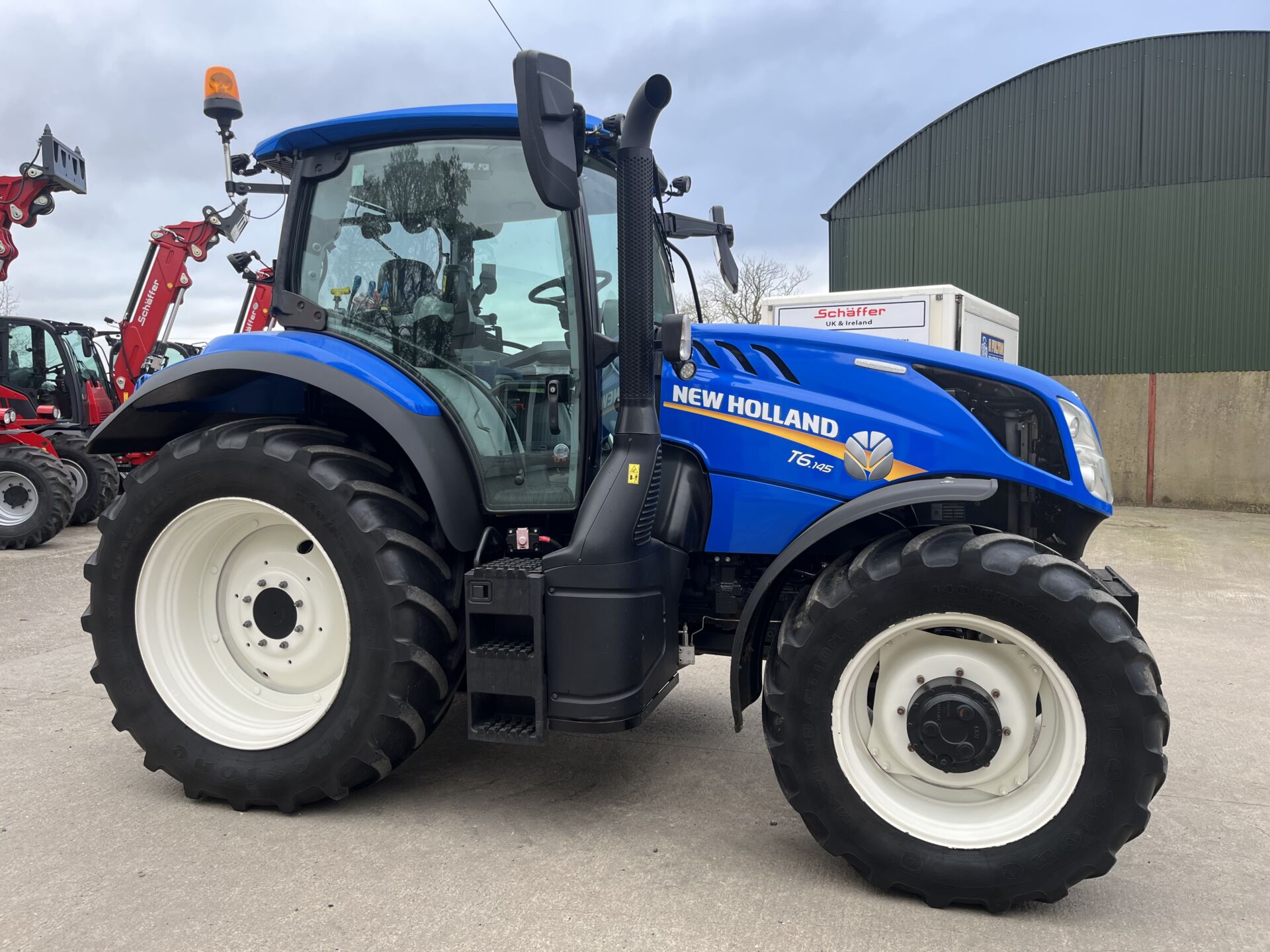 New Holland T6.145 Electro Command: Attachments, Specs