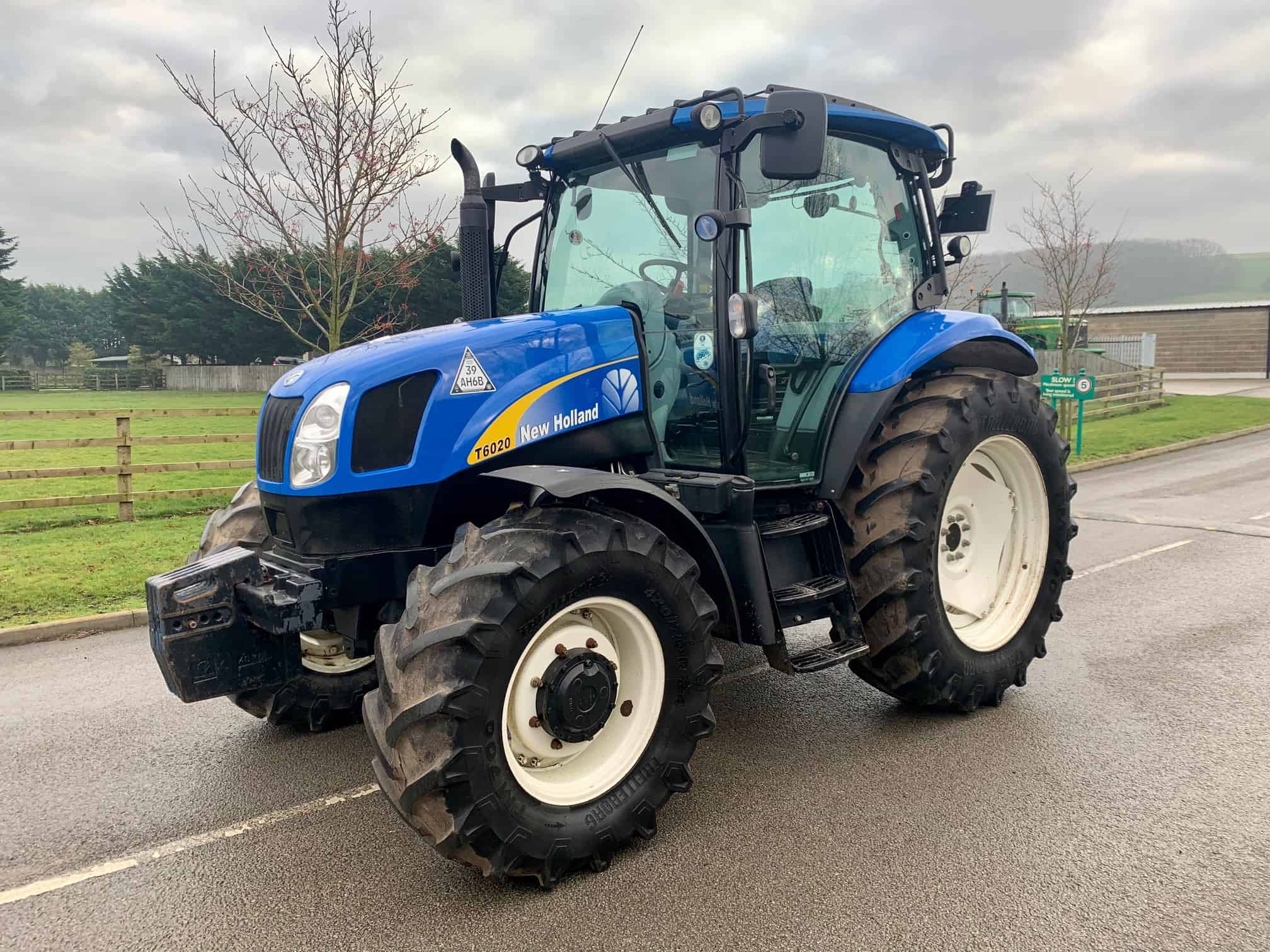 New Holland T6020 Elite: Attachments, Specs, Price