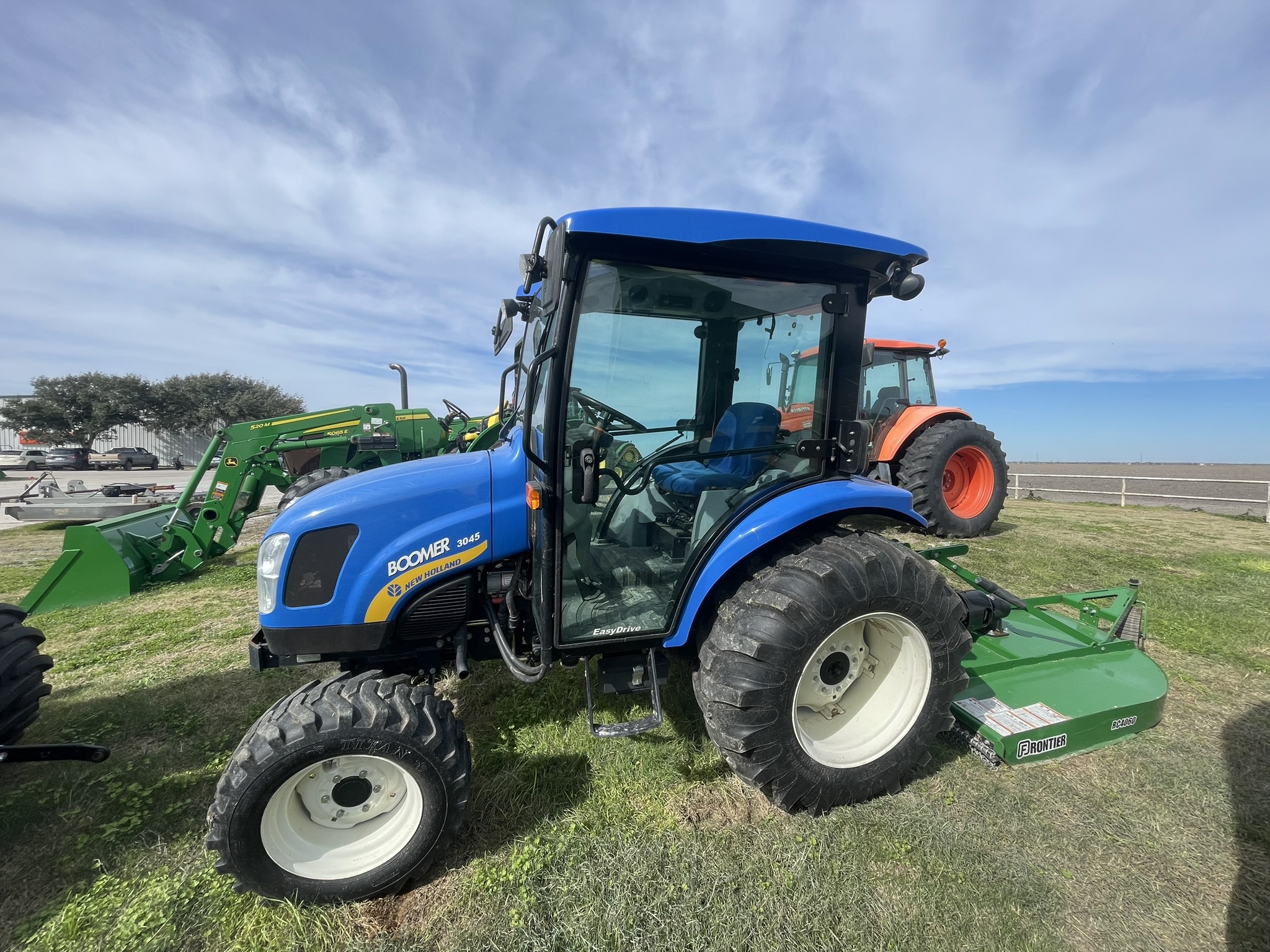 New Holland Boomer 3045: Attachments, Specs, Price