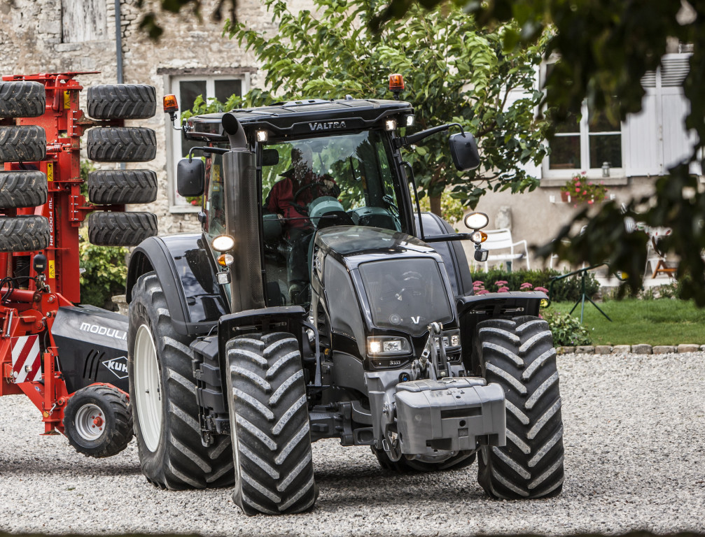 Valtra S233 Tractor | AllMachines