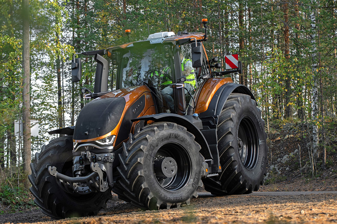 Valtra S346 Tractor | AllMachines