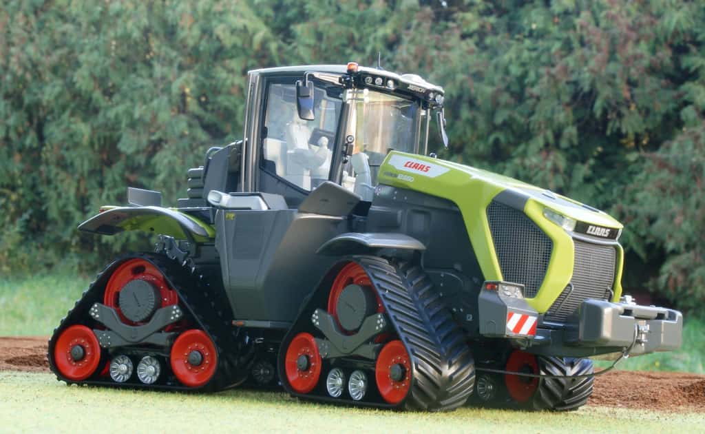 Claas Xerion 12.650 TERRA TRAC: Attachments, Specs, Price