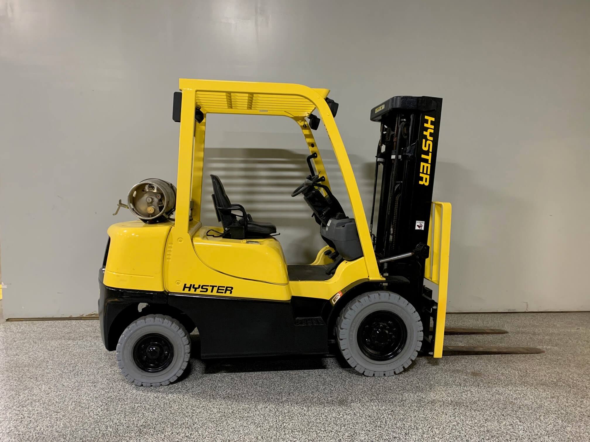 Hyster H50XT Forklift: Specs, Dimensions, Manuals
