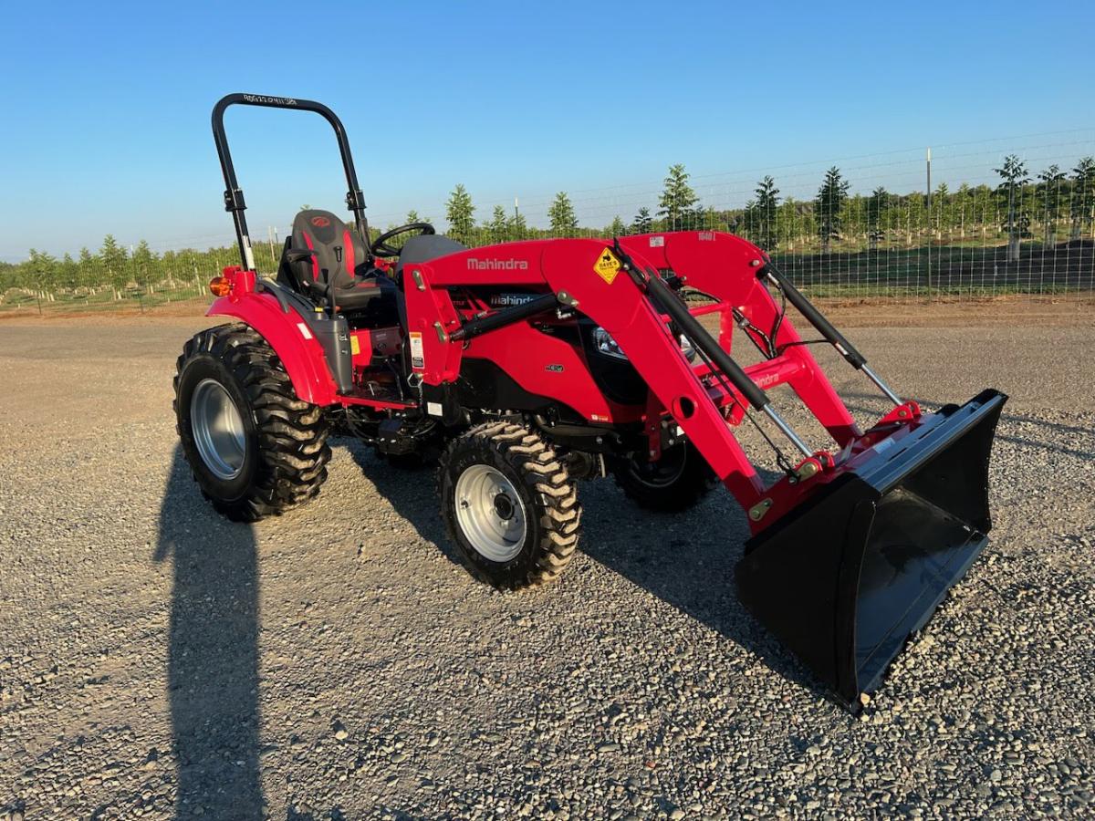 Mahindra 1640 HST Tractor | AllMachines