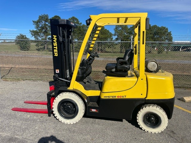 Hyster H60XT Forklift: Specs, Dimensions, Manuals