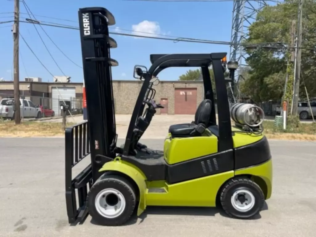 Clark C30L Forklift: Specs, Dimensions, Manuals